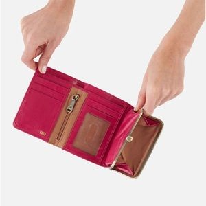 HOBO | Bags | Hobo Robin Compact Wallet Color Fuchsia | Poshmark